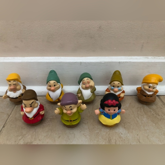 Fisher-Price | Toys | Little People Snow White And Seven Dwarfs ...